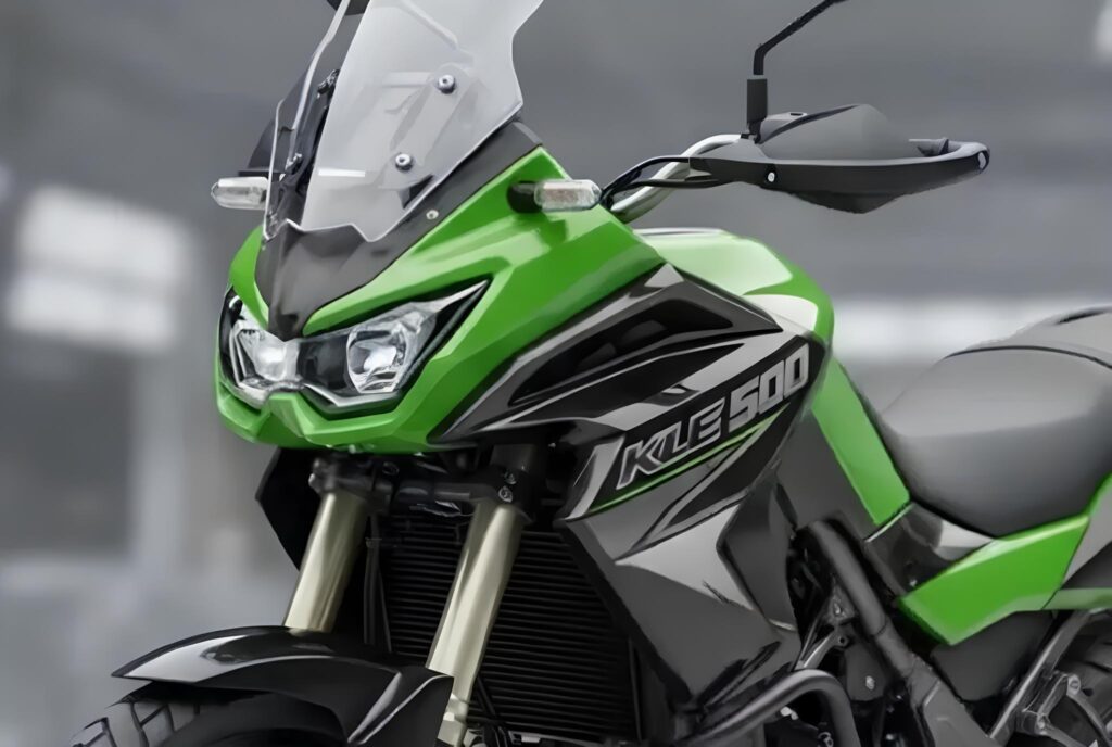 Así es la nueva Kawasaki KLE 500 2026 - MotoNews